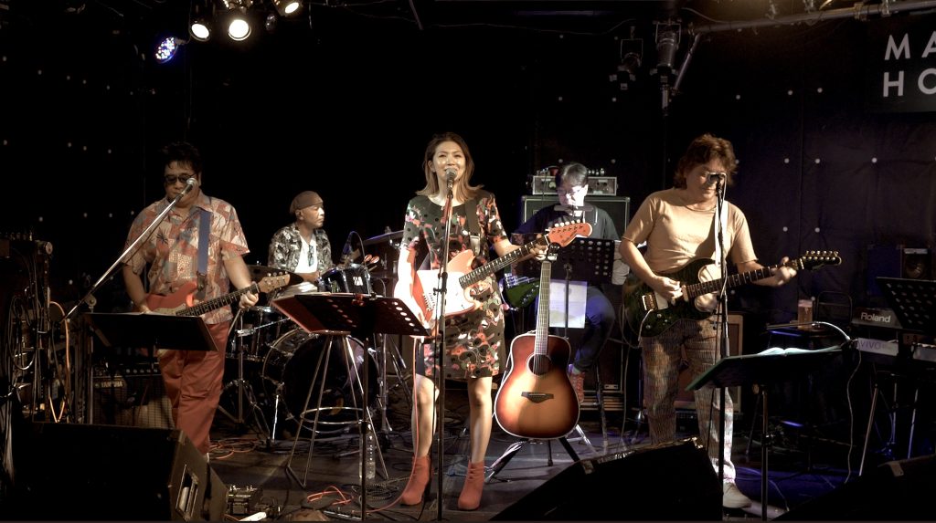 ITSUKA official website / ITSUKA 公式ウェブサイト – ITSUKA is a Singer/Composer ...